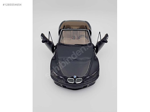 UT Models Diecast Model 1:18 BMW Araba - 1285554654