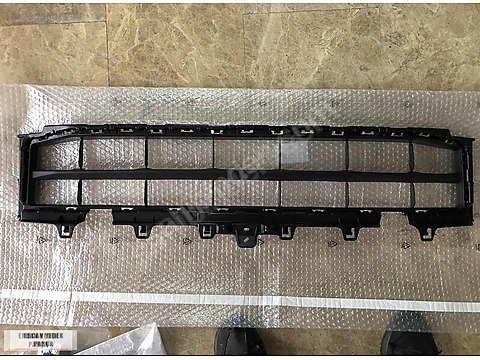 BMW X1 SERİSİ U11 ÖN TAMPON IZGARASI SIFIR ORJ 51119883593 - İlan ve ...