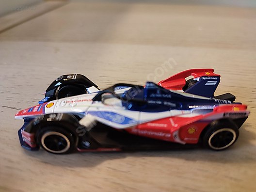 Majorette Diecast Model 1:60 Mercedes Benz Araba - 1206566127