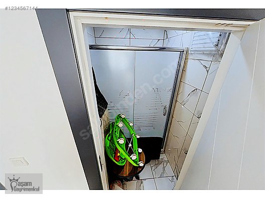 PAŞAMDAN PARKA CEPHELİ FULL YAPILI E.BANYOLU MASRAFSIZ 3+1 DAİRE ...