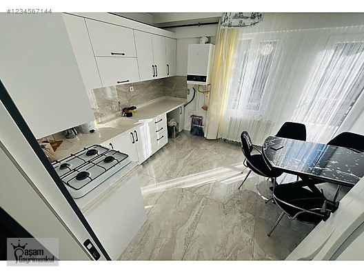 PAŞAMDAN PARKA CEPHELİ FULL YAPILI E.BANYOLU MASRAFSIZ 3+1 DAİRE ...