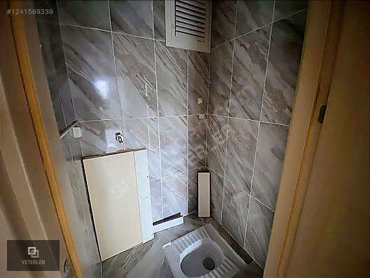 KURTKÖY MERKEZ'DE HAVA LİMANI YOLU ÜSTÜNDE KULLANIŞLI GENİŞ 2+1 ...