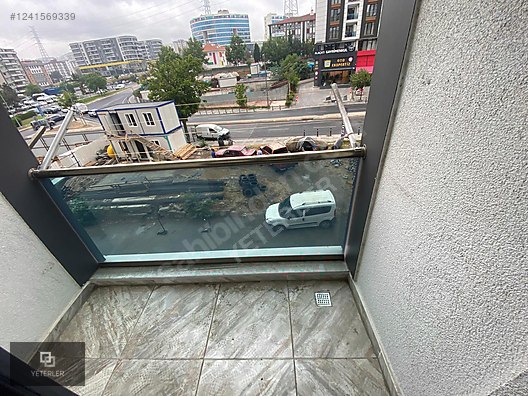 KURTKÖY MERKEZ'DE HAVA LİMANI YOLU ÜSTÜNDE KULLANIŞLI GENİŞ 2+1 ...