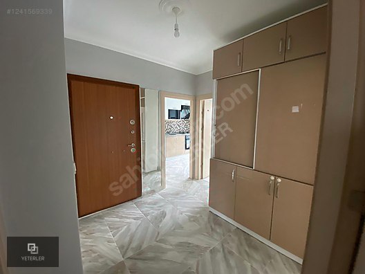 KURTKÖY MERKEZ'DE HAVA LİMANI YOLU ÜSTÜNDE KULLANIŞLI GENİŞ 2+1 ...