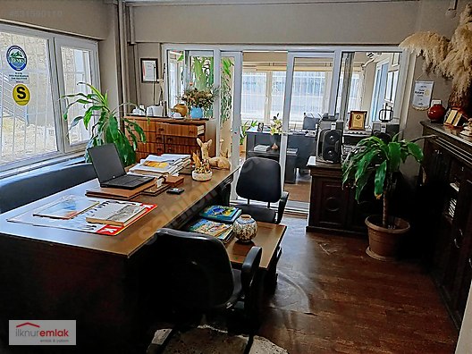 ACİL BURSA KÜKÜRTLÜ CADDEde260m 6 ODA 1SALON DAİRE 5.850.000 TL ...