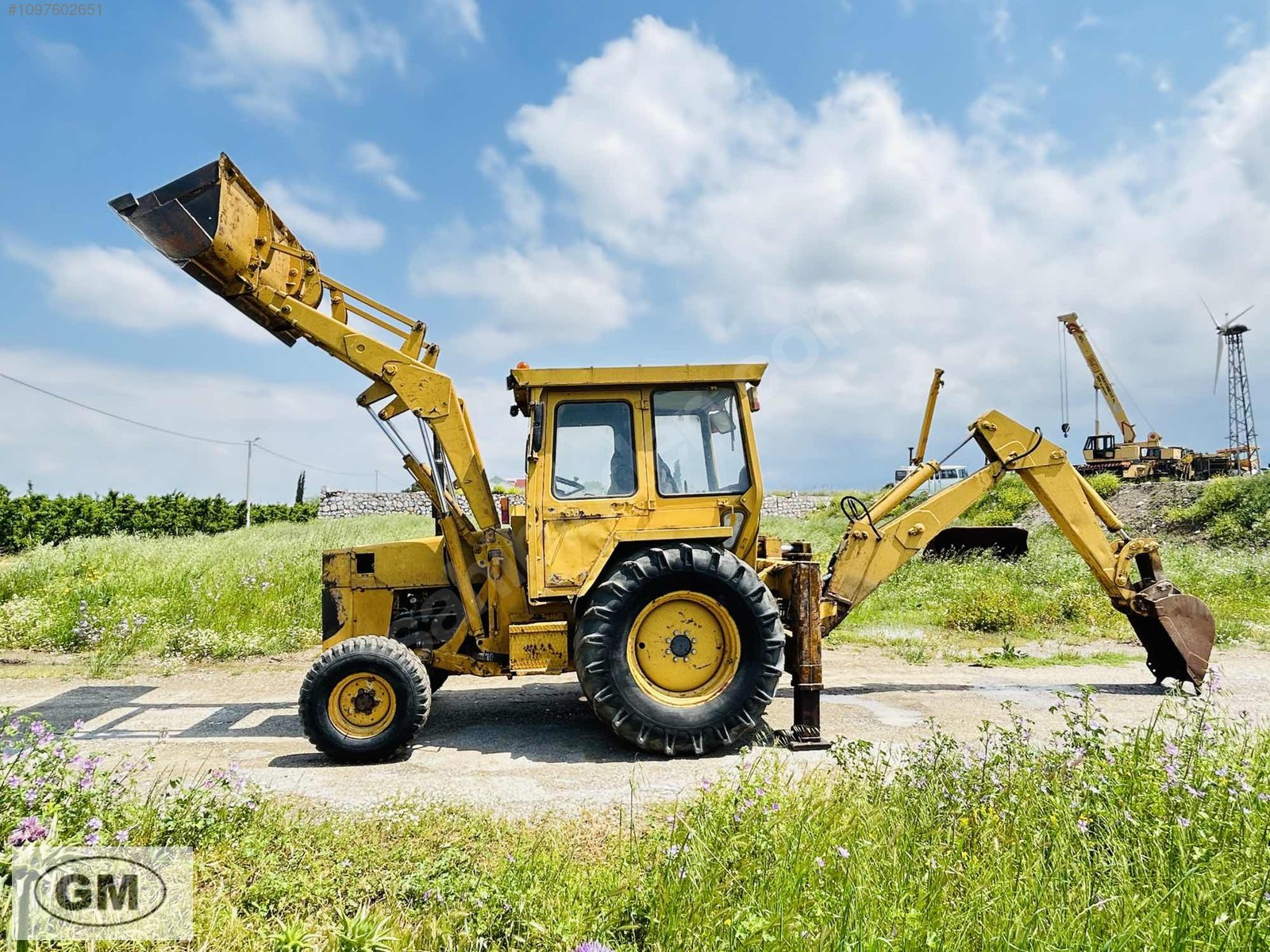 285 LİK MASSEY BEKOLU TRAKTÖR KEPÇE FUAL MAKİNA - Beko Loder (Kazıcı ...
