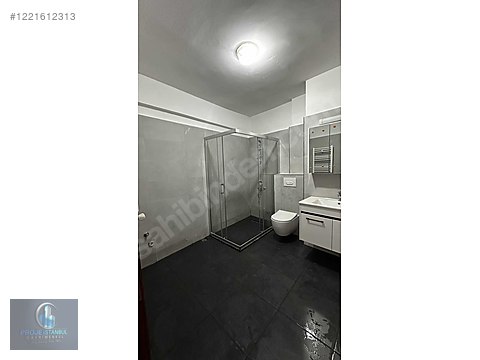 Merkezi konum Ulaşım Kolaylığı içi yenilenmiş Açıklama oku! - Kiralık ...