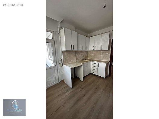 Merkezi konum Ulaşım Kolaylığı içi yenilenmiş Açıklama oku! - Kiralık ...