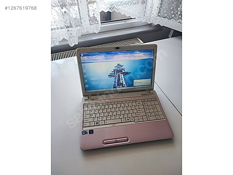 Toshiba Pembe Renkli Temiz Dizüstü Bilgisayar Notebook Laptop - İlan ve ...