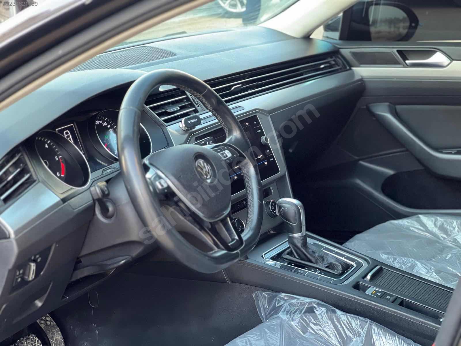 Volkswagen / Passat / 1.6 TDI BlueMotion / Trendline / 2017 dizel otomatik 188.000 km orijinal ...