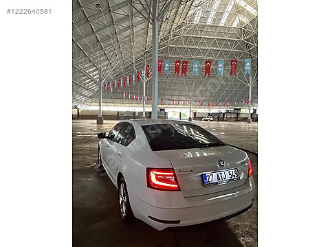 Skoda / Octavia / 1.6 TDI / Style / SKODA OCTAVİA TABLET EKRAN İÇİ BEJ ...