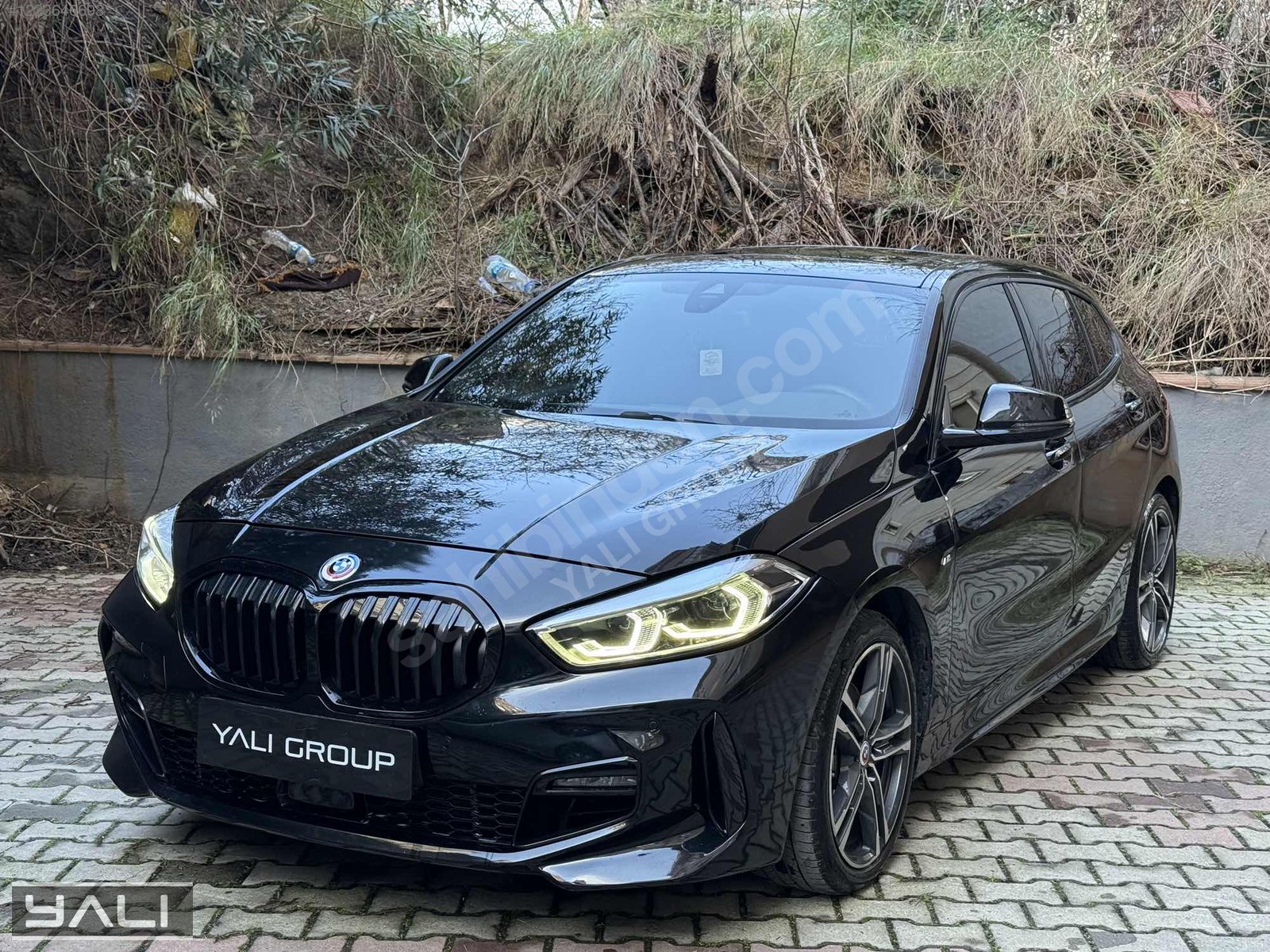 BMW / 1 Serisi / 118i / M Sport / ''YALI GROUP'' 2023 MODEL BMW 118İ M SPORT CAM TAVANLI 30 BIN ...