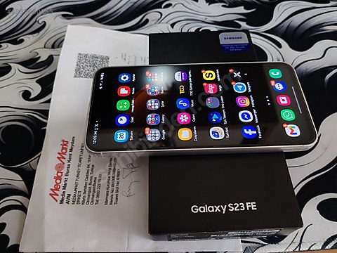 Samsung / Galaxy S23 FE / Sıfırı kadar temiz ve garantili S23Fe 256 GB. Fiyat sondur ...
