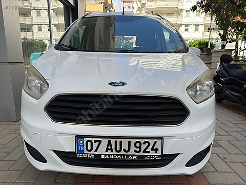 Ford / Tourneo Courier / 1.6 TDCi Titanium / FORD TOURNEO COURIER 1.6 ...