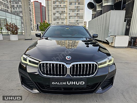BMW / 5 Serisi / 520i / 50th Year M Edition / Galeri UHUD'dan 39.420km/ 50.Yıl M Edition ...