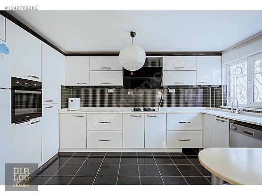 Yekta Erkul'dan Işıkkan Sitesinde Bakımlı Bahçeli Satılık Villa ...