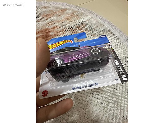 Hot Wheels Diecast Model 1:24 Bugatti Araba - 1293775495