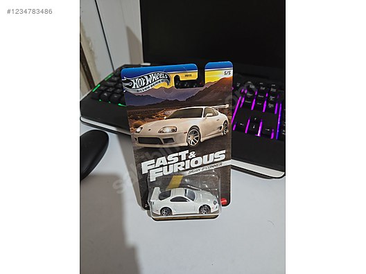 Hot Wheels Diecast Model 1:64 Toyota Araba - 1234783486