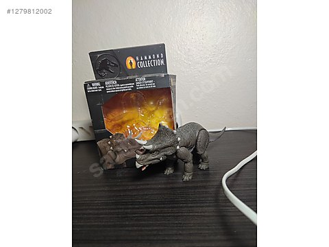 Jurassic World Hammond Collection Baby Triceratops at sahibinden.com ...