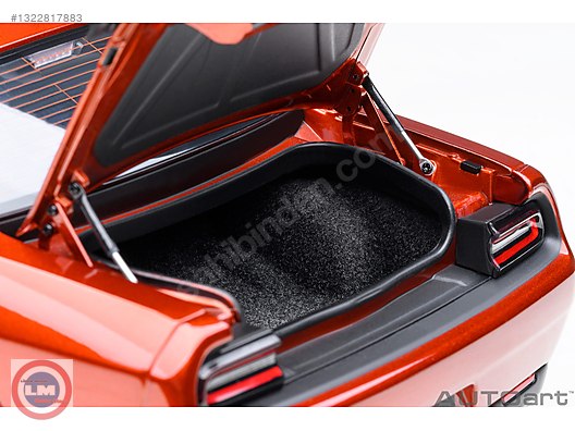 Autoart Diecast Model 1:18 Dodge Araba - 1322817883
