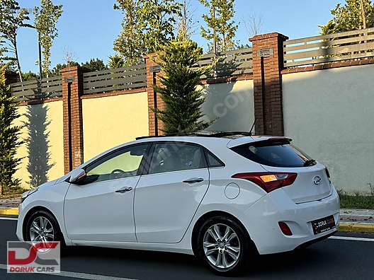 Hyundai / i30 / 1.6 CRDi / Elite / CAM TAVAN SUNROOF HYUNDAİ OTOMATİK ...