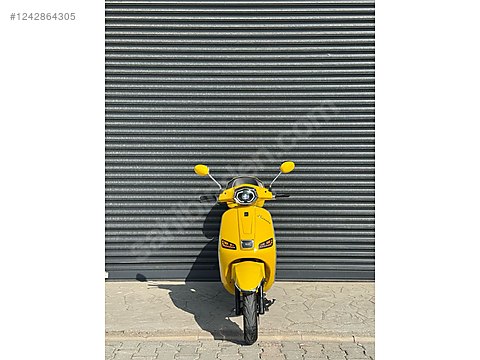 RKS Siesta 2022 Model Scooter / Maxi Scooter Motor Sahibinden İkinci El 50.000 TL - 1242864305