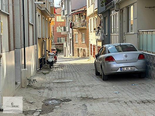 KIYIK NİŞANCIPAŞA MH. TÜLİN ECZANESİ ARKASI MASRAFSIZ 2+1 - Satılık ...