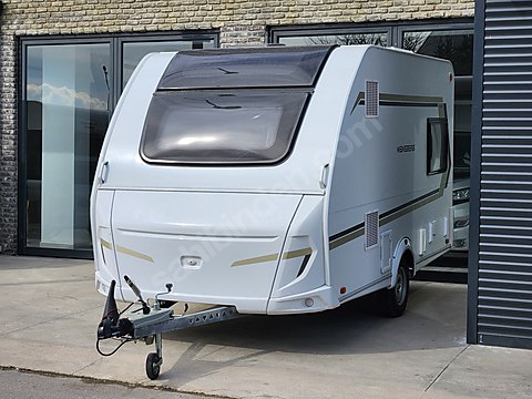 Sıfır minvalinde, tatile çıkmaya hazır full Alman karavan at sahibinden ...