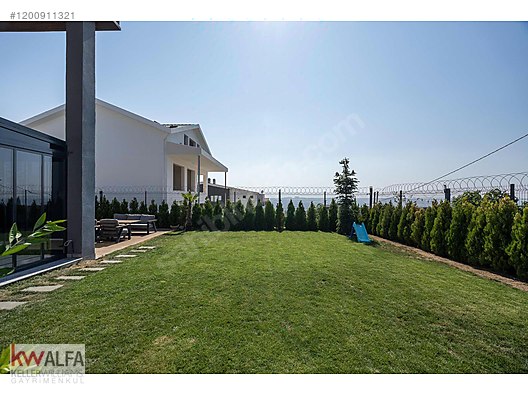 Yekta Erkul'dan Nilüferköy'de Özel Havuzlu Bahçeli Satılık villa ...