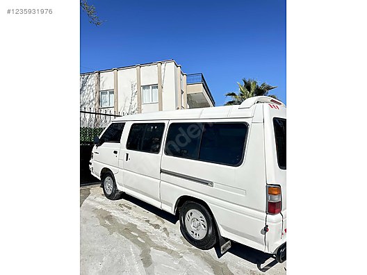 Mitsubishi / L 300 / L 300 Camlı Van / 8+1 otomobil ruhsatlı çift ...