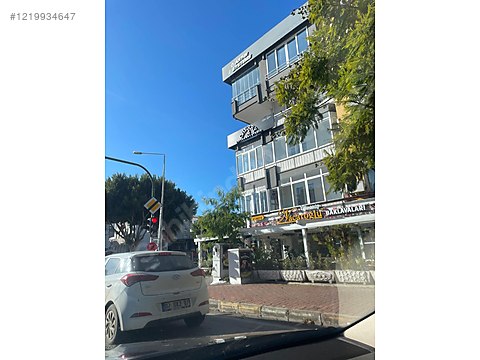 bayan eleman sahibinden.comda - 1219934647