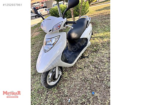 Honda Spacy 110 2012 Model Scooter / Maxi Scooter Motor Motosiklet ...