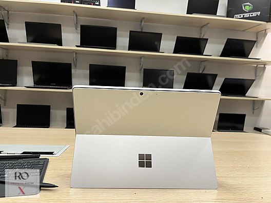 Microsoft Surface Book 1 256 GB Tablet - 1285985582